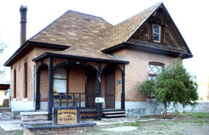 Trump’s Landowner Envoy John Rich Rallies to Save Historic Phoenix Home ...